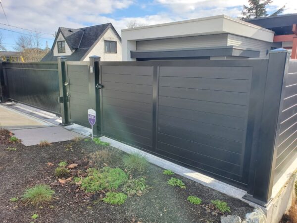 Elegant Driveway Gates in Victoria | Harbour Door